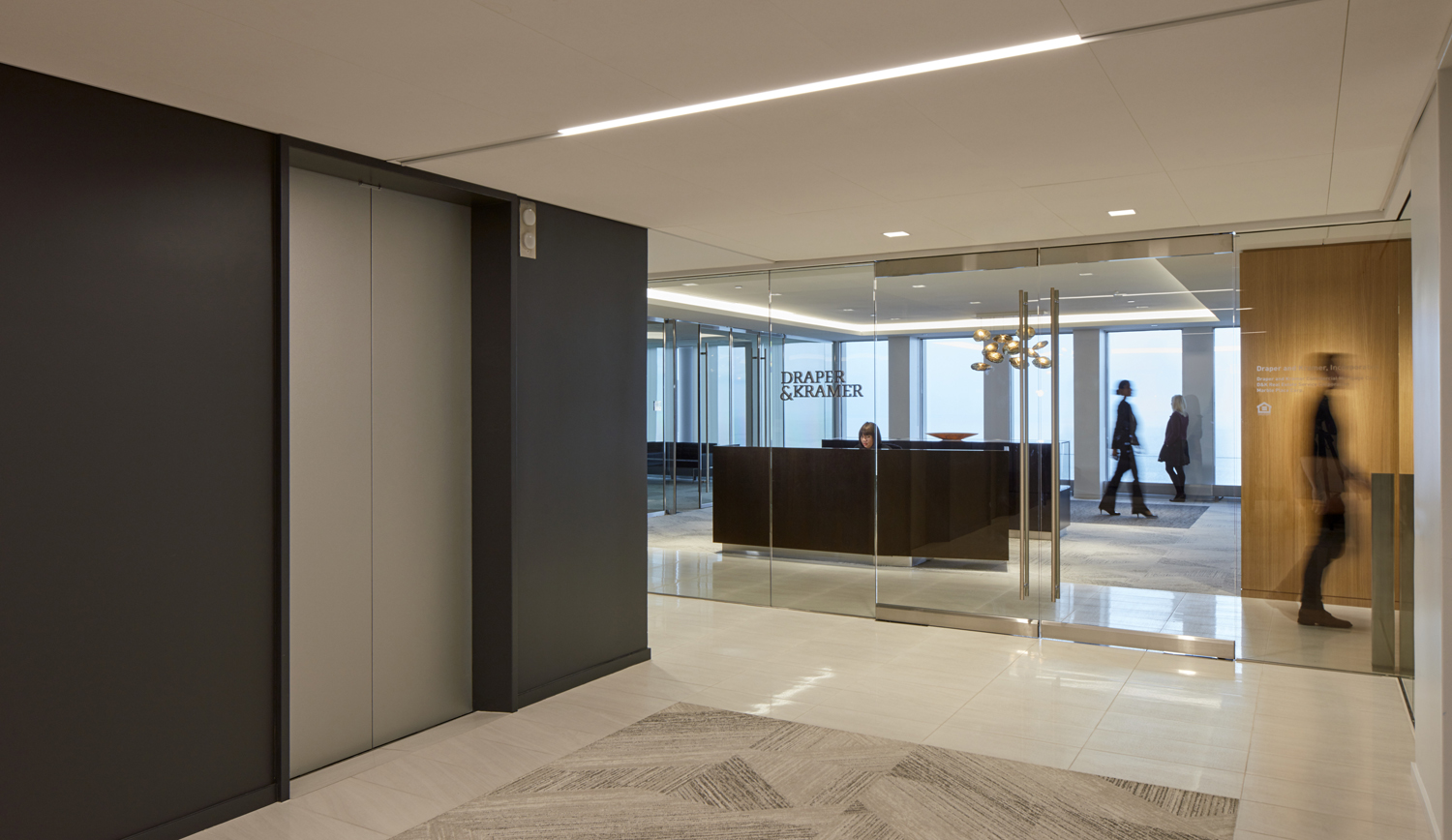 Draper and Kramer Named to Chicago Tribune’s 2022 Top Workplaces List - Taylor Johnson