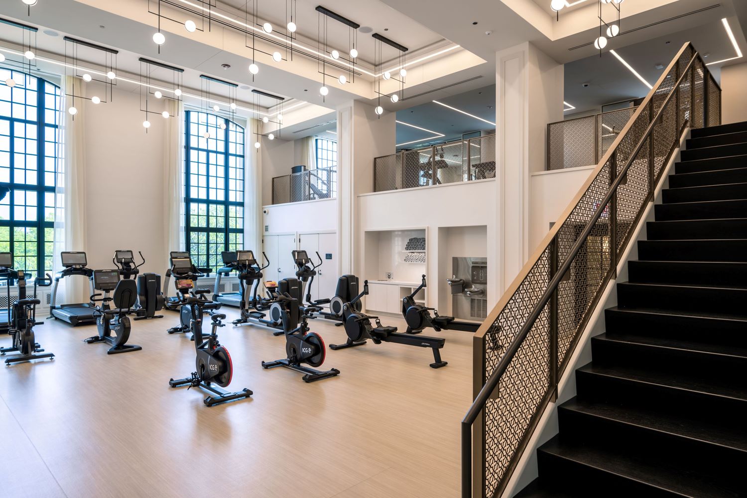 PHOTO RELEASE: Lincoln Park Landmark The Belden-Stratford Turns 100 on ...